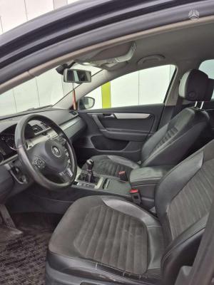 Melns Volkswagen Passat 2013 Raseiniai, ar dzinēja tilpumu 1.97 L un nobraukumu 495 tūkst. km par 4199 €, foto 13 vietnē AUTOMOTO.COM.LV