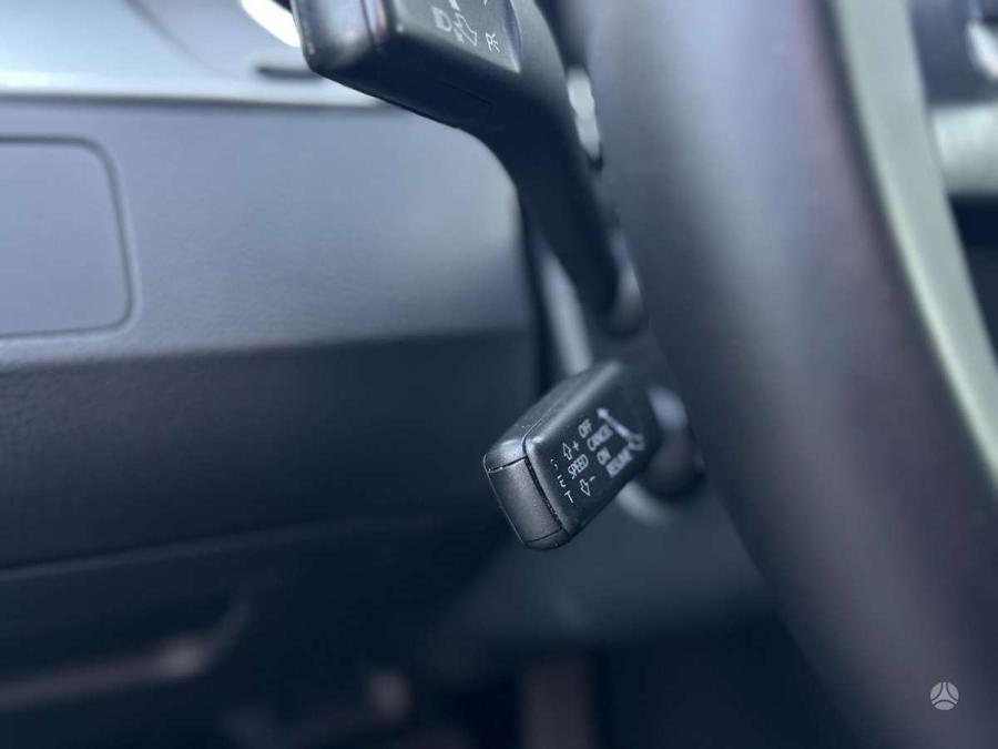 Melns Volkswagen Passat 2013 Viļņa, ar dzinēja tilpumu 1.97 L un nobraukumu 286 tūkst. km par 6250 €, foto 14 vietnē AUTOMOTO.COM.LV