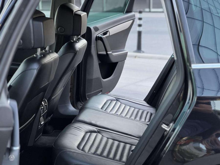 Melns Volkswagen Passat 2013 Viļņa, ar dzinēja tilpumu 1.97 L un nobraukumu 286 tūkst. km par 6250 €, foto 23 vietnē AUTOMOTO.COM.LV