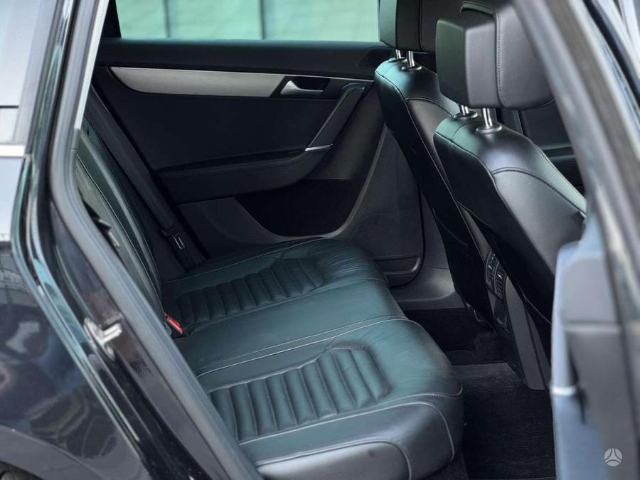 Melns Volkswagen Passat 2013 Viļņa, ar dzinēja tilpumu 1.97 L un nobraukumu 286 tūkst. km par 6250 €, foto 25 vietnē AUTOMOTO.COM.LV