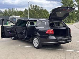 Melns Volkswagen Passat 2013 Jonava, ar dzinēja tilpumu 1.97 L un nobraukumu 281 tūkst. km par 4999 €, foto 9 vietnē AUTOMOTO.COM.LV
