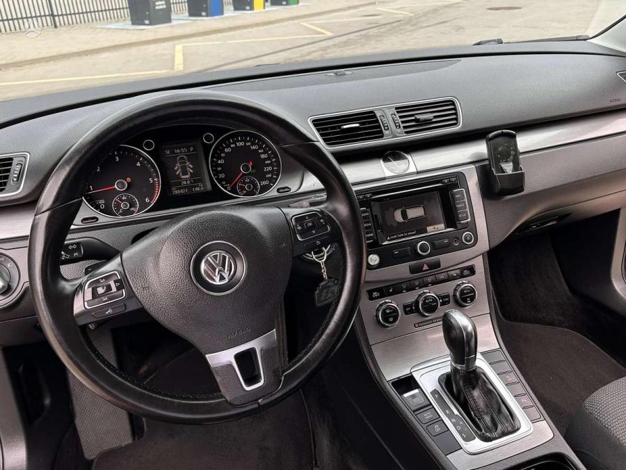 Melns Volkswagen Passat 2013 Jonava, ar dzinēja tilpumu 1.97 L un nobraukumu 281 tūkst. km par 4999 €, foto 20 vietnē AUTOMOTO.COM.LV
