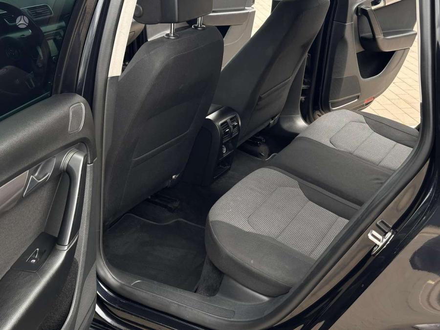 Melns Volkswagen Passat 2013 Jonava, ar dzinēja tilpumu 1.97 L un nobraukumu 281 tūkst. km par 4999 €, foto 28 vietnē AUTOMOTO.COM.LV