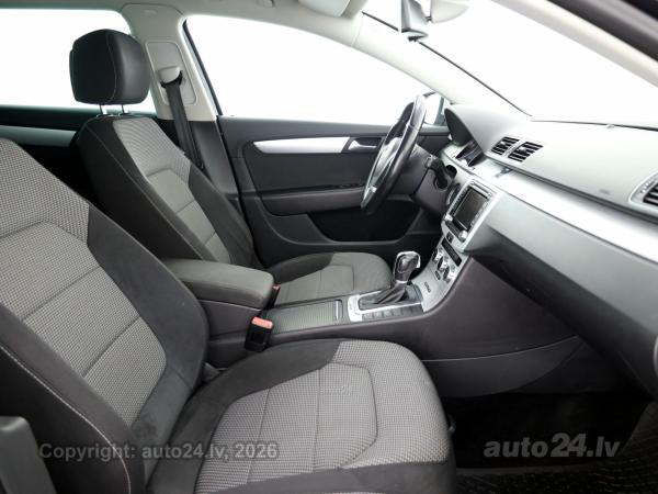 Melns Volkswagen Passat 2013 Tallina, ar dzinēja tilpumu 2.00 L un nobraukumu 267 tūkst. km par 3999 €, foto 6 vietnē AUTOMOTO.COM.LV
