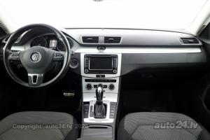 Black Volkswagen Passat 2013 in Tallinn, with an engine capacity of 2.00 L and mileage of 267 thousand km for 3999 €, photo 6 on AUTOMOTO.COM.LV