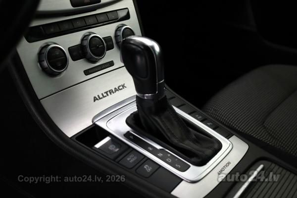 Melns Volkswagen Passat 2013 Tallina, ar dzinēja tilpumu 2.00 L un nobraukumu 267 tūkst. km par 3999 €, foto 10 vietnē AUTOMOTO.COM.LV