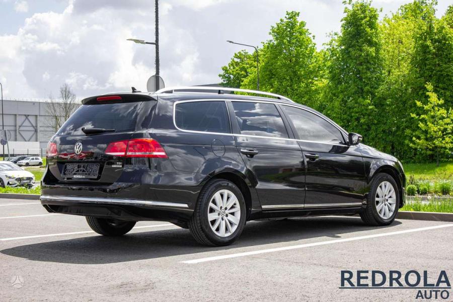 Black Volkswagen Passat 2013 in Kaunas, with an engine capacity of 1.60 L and mileage of 222 thousand km for 5900 €, photo 5 on AUTOMOTO.COM.LV