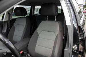 Black Volkswagen Passat 2013 in Kaunas, with an engine capacity of 1.60 L and mileage of 222 thousand km for 5900 €, photo 12 on AUTOMOTO.COM.LV