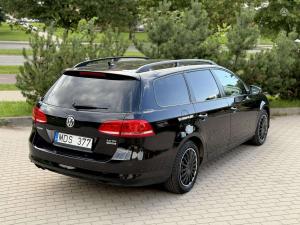 Black Volkswagen Passat 2013 in Vilnius, with an engine capacity of 2.00 L and mileage of 290 thousand km for 4400 €, photo 4 on AUTOMOTO.COM.LV