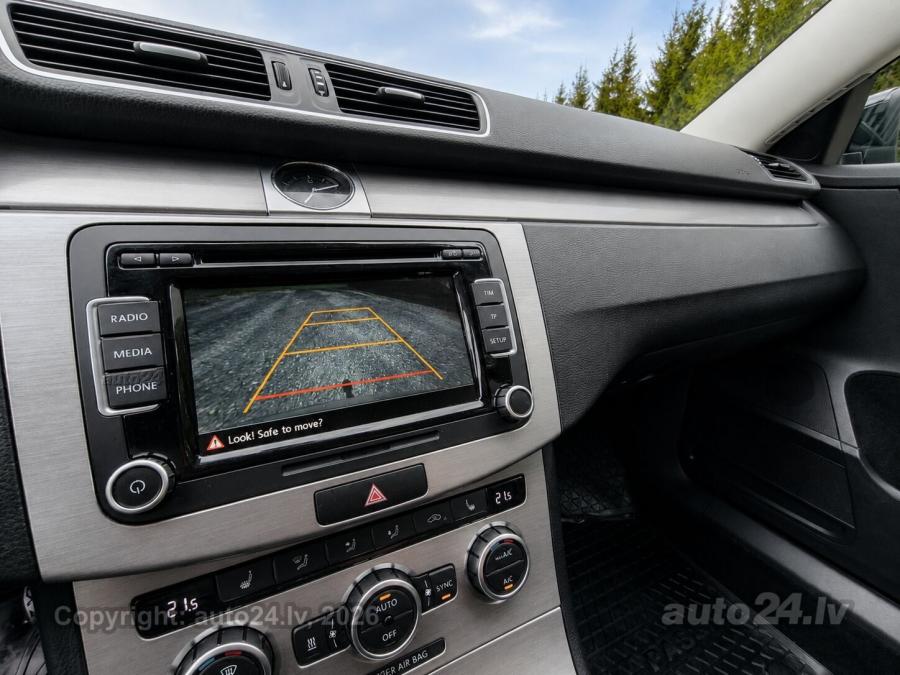 Melns Volkswagen Passat 2013 Tartu, ar dzinēja tilpumu 2.00 L un nobraukumu 307 tūkst. km par 7990 €, foto 12 vietnē AUTOMOTO.COM.LV