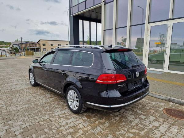 Black Volkswagen Passat 2013 in Vilnius, with an engine capacity of 1.60 L and mileage of 230 thousand km for 4899 €, photo 4 on AUTOMOTO.COM.LV