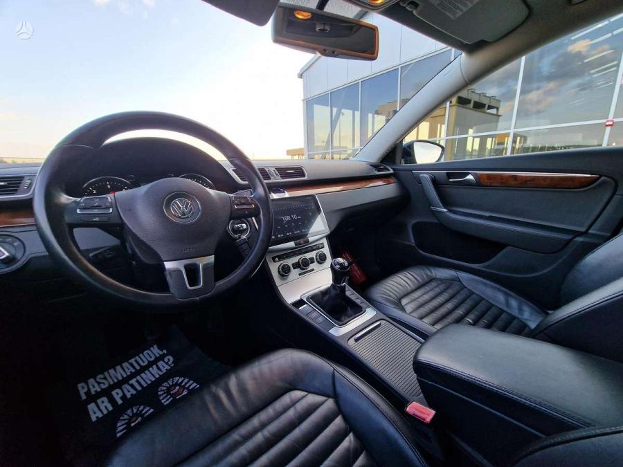 Melns Volkswagen Passat 2013 Viļņa, ar dzinēja tilpumu 1.60 L un nobraukumu 230 tūkst. km par 4599 €, foto 13 vietnē AUTOMOTO.COM.LV