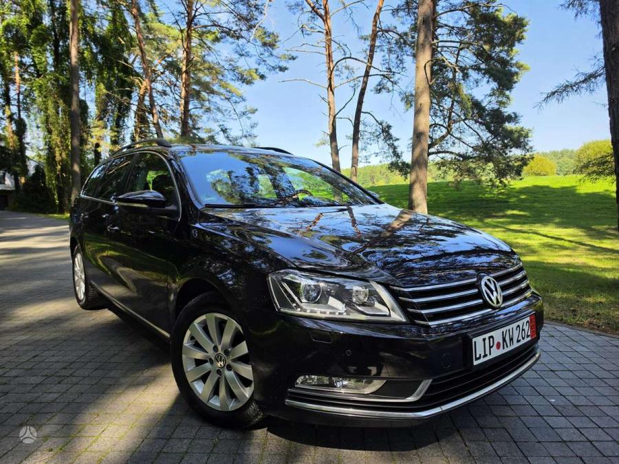 Black Volkswagen Passat 2013 in Prienai, with an engine capacity of 2.00 L and mileage of 272 thousand km for 5199 €, photo 6 on AUTOMOTO.COM.LV