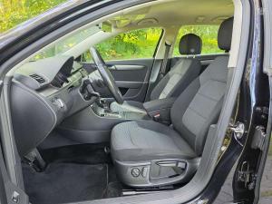 Black Volkswagen Passat 2013 in Prienai, with an engine capacity of 2.00 L and mileage of 272 thousand km for 5199 €, photo 7 on AUTOMOTO.COM.LV