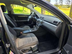 Black Volkswagen Passat 2013 in Prienai, with an engine capacity of 2.00 L and mileage of 272 thousand km for 5199 €, photo 11 on AUTOMOTO.COM.LV