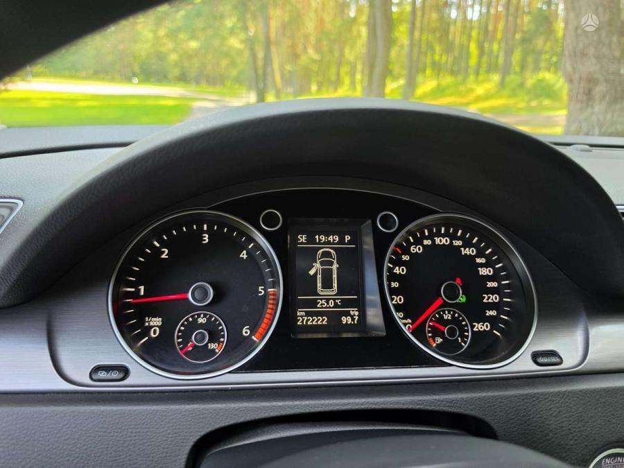 Black Volkswagen Passat 2013 in Prienai, with an engine capacity of 2.00 L and mileage of 272 thousand km for 5199 €, photo 15 on AUTOMOTO.COM.LV