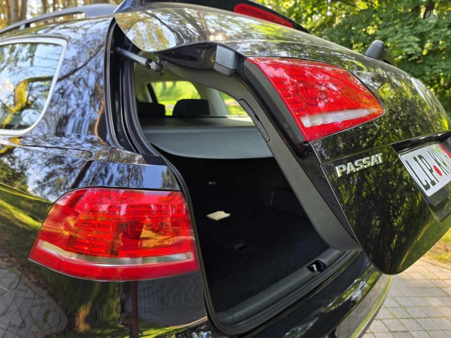Black Volkswagen Passat 2013 in Prienai, with an engine capacity of 2.00 L and mileage of 272 thousand km for 5199 €, photo 16 on AUTOMOTO.COM.LV
