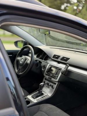 Melns Volkswagen Passat 2013 Viļņa, ar dzinēja tilpumu 2.00 L un nobraukumu 285 tūkst. km par 4400 €, foto 22 vietnē AUTOMOTO.COM.LV