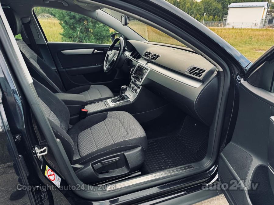 Melns Volkswagen Passat 2013 Tallina, ar dzinēja tilpumu 2.00 L un nobraukumu 200 tūkst. km par 6850 €, foto 14 vietnē AUTOMOTO.COM.LV