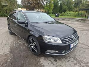 Black Volkswagen Passat 2013 in Siauliai, with an engine capacity of 2.00 L and mileage of 281 thousand km for 4250 €, photo 5 on AUTOMOTO.COM.LV