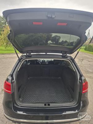 Black Volkswagen Passat 2013 in Siauliai, with an engine capacity of 2.00 L and mileage of 281 thousand km for 4250 €, photo 8 on AUTOMOTO.COM.LV