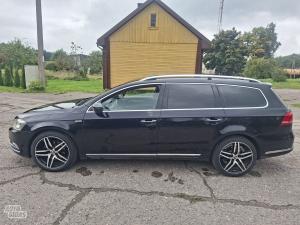 Black Volkswagen Passat 2013 in Siauliai, with an engine capacity of 2.00 L and mileage of 281 thousand km for 4250 €, photo 14 on AUTOMOTO.COM.LV