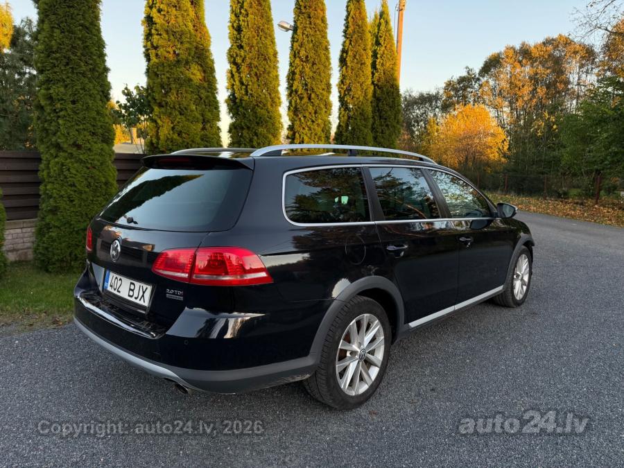 Black Volkswagen Passat 2013 in Tallinn, with an engine capacity of 2.00 L and mileage of 353 thousand km for 2900 €, photo 1 on AUTOMOTO.COM.LV