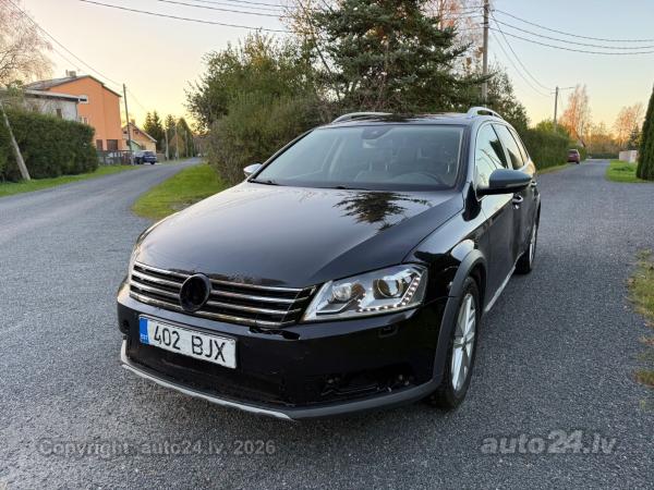 Black Volkswagen Passat 2013 in Tallinn, with an engine capacity of 2.00 L and mileage of 353 thousand km for 2900 €, photo 5 on AUTOMOTO.COM.LV