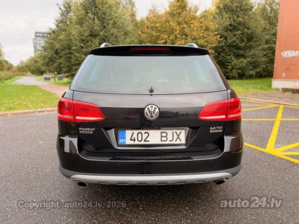 Black Volkswagen Passat 2013 in Tallinn, with an engine capacity of 2.00 L and mileage of 353 thousand km for 3000 €, photo 5 on AUTOMOTO.COM.LV