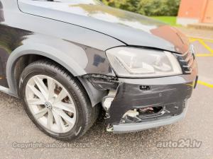Melns Volkswagen Passat 2013 Tallina, ar dzinēja tilpumu 2.00 L un nobraukumu 353 tūkst. km par 3000 €, foto 10 vietnē AUTOMOTO.COM.LV