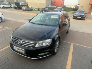 Melns Volkswagen Passat 2013 Kauņa, ar dzinēja tilpumu 2.00 L un nobraukumu 328 tūkst. km par 4550 €, foto  vietnē AUTOMOTO.COM.LV