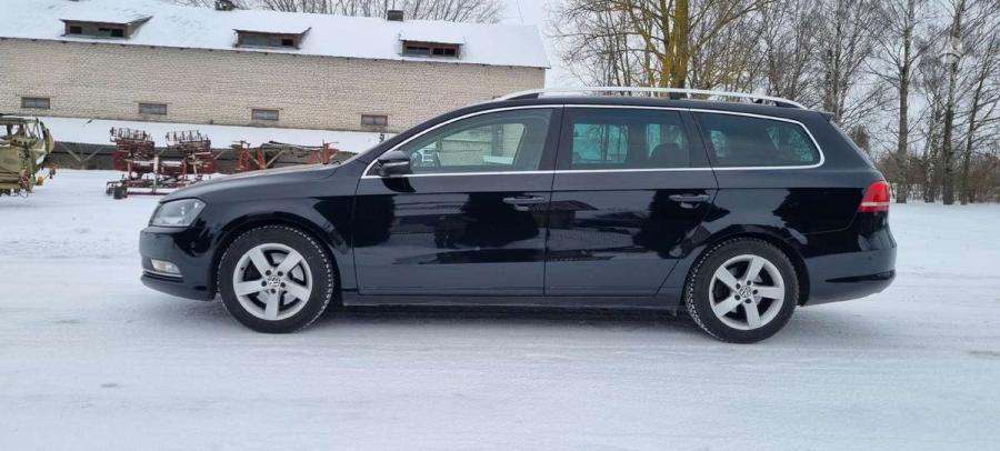 Black Volkswagen Passat 2014 in Alytus, with an engine capacity of 1.60 L and mileage of 191 thousand km for 7350 €, photo 8 on AUTOMOTO.COM.LV