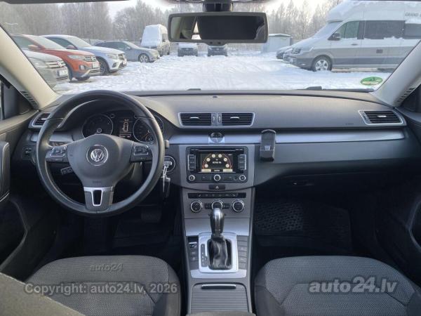 Black Volkswagen Passat 2014 in Viljandi, with an engine capacity of 2.00 L and mileage of 265 thousand km for 6990 €, photo 5 on AUTOMOTO.COM.LV