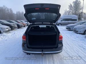 Black Volkswagen Passat 2014 in Viljandi, with an engine capacity of 2.00 L and mileage of 265 thousand km for 6990 €, photo 10 on AUTOMOTO.COM.LV