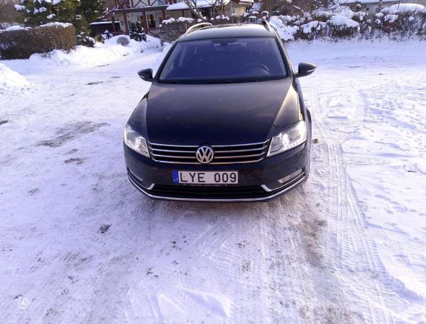 Melns Volkswagen Passat 2014 Kretinga, ar dzinēja tilpumu 2.00 L un nobraukumu 335 tūkst. km par 5800 €, foto 3 vietnē AUTOMOTO.COM.LV