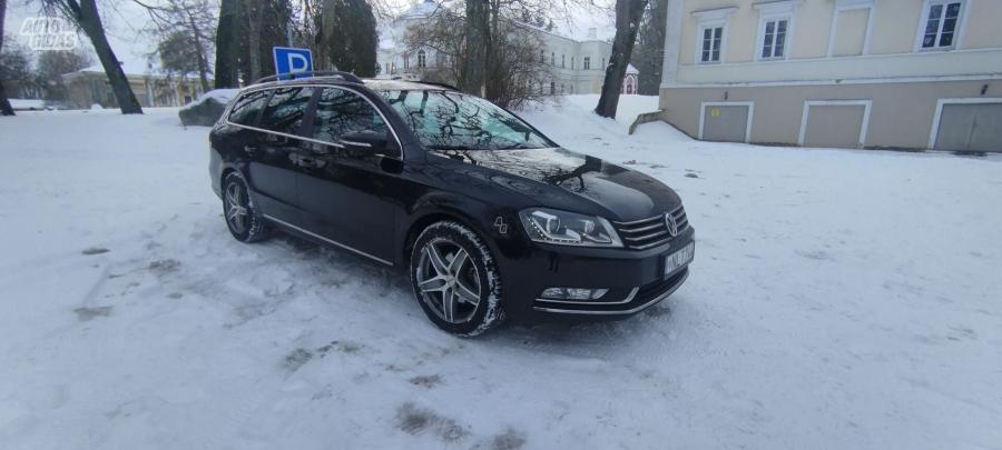 Black Volkswagen Passat 2014 in Radviliskis, with an engine capacity of 1.60 L and mileage of 274 thousand km for 6900 €, photo 3 on AUTOMOTO.COM.LV