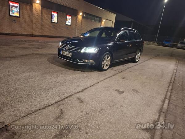 Black Volkswagen Passat 2014 in Tallinn, with an engine capacity of 2.00 L and mileage of 250 thousand km for 5750 €, photo 1 on AUTOMOTO.COM.LV