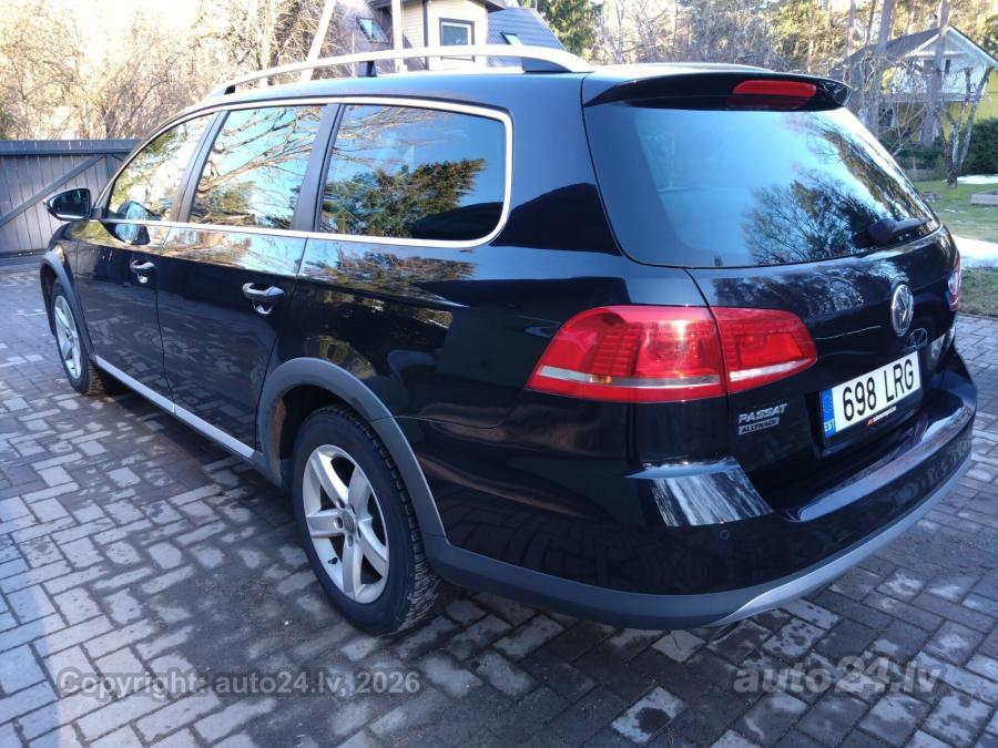 Black Volkswagen Passat 2014 in Tallinn, with an engine capacity of 2.00 L and mileage of 254 thousand km for 9200 €, photo 4 on AUTOMOTO.COM.LV