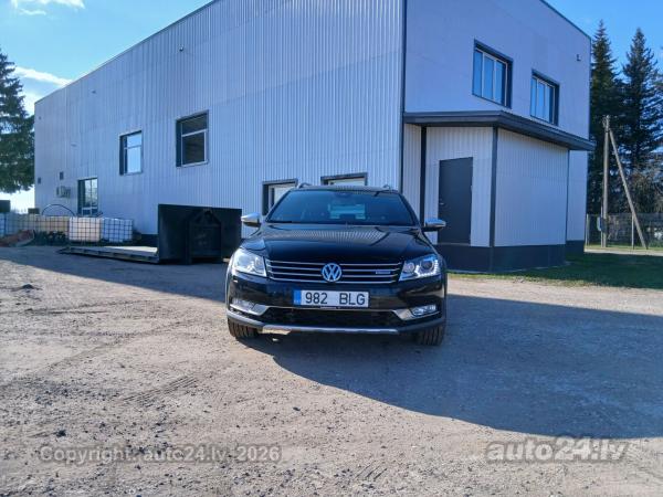 Black Volkswagen Passat 2014 in Tallinn, with an engine capacity of 2.00 L and mileage of 272 thousand km for 7900 €, photo 2 on AUTOMOTO.COM.LV