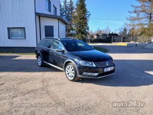 Black Volkswagen Passat 2014 in Tallinn, with an engine capacity of 2.00 L and mileage of 272 thousand km for 7900 €, photo 4 on AUTOMOTO.COM.LV
