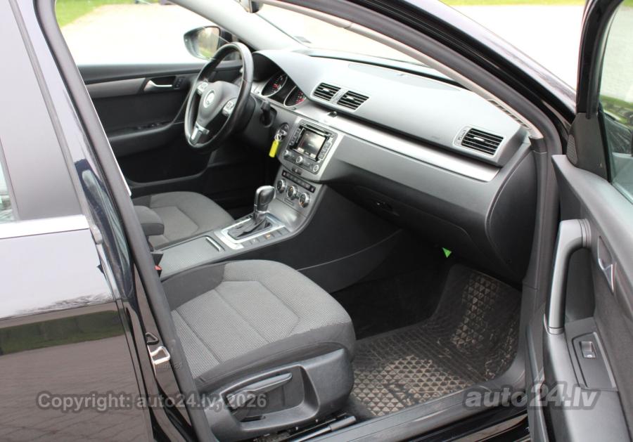 Black Volkswagen Passat 2014 in Rapla, with an engine capacity of 2.00 L and mileage of 155 thousand km for 6595 €, photo 12 on AUTOMOTO.COM.LV