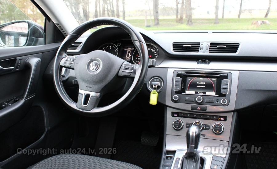 Black Volkswagen Passat 2014 in Rapla, with an engine capacity of 2.00 L and mileage of 155 thousand km for 6595 €, photo 13 on AUTOMOTO.COM.LV