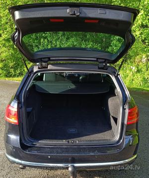 Black Volkswagen Passat 2014 in Tallinn, with an engine capacity of 2.00 L and mileage of 348 thousand km for 3500 €, photo 10 on AUTOMOTO.COM.LV