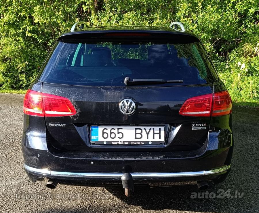 Black Volkswagen Passat 2014 in Tallinn, with an engine capacity of 2.00 L and mileage of 348 thousand km for 3500 €, photo 12 on AUTOMOTO.COM.LV