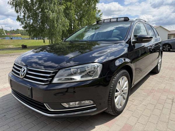Black Volkswagen Passat 2014 in Vilnius, with an engine capacity of 1.60 L and mileage of 250 thousand km for 6100 €, photo 1 on AUTOMOTO.COM.LV