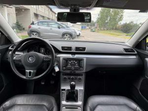 Black Volkswagen Passat 2014 in Vilnius, with an engine capacity of 1.60 L and mileage of 250 thousand km for 6100 €, photo 8 on AUTOMOTO.COM.LV