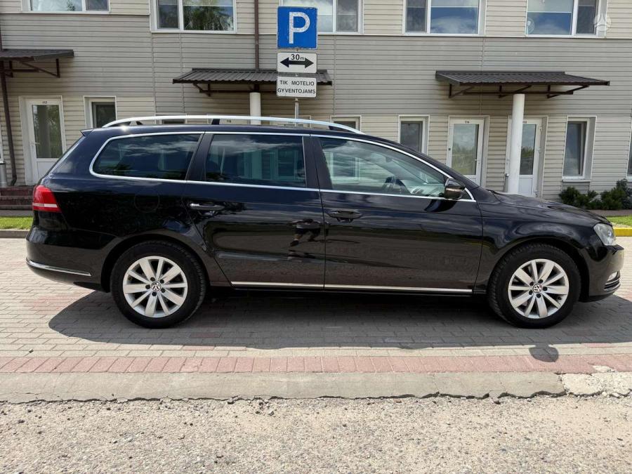Black Volkswagen Passat 2014 in Vilnius, with an engine capacity of 1.60 L and mileage of 250 thousand km for 6100 €, photo 9 on AUTOMOTO.COM.LV