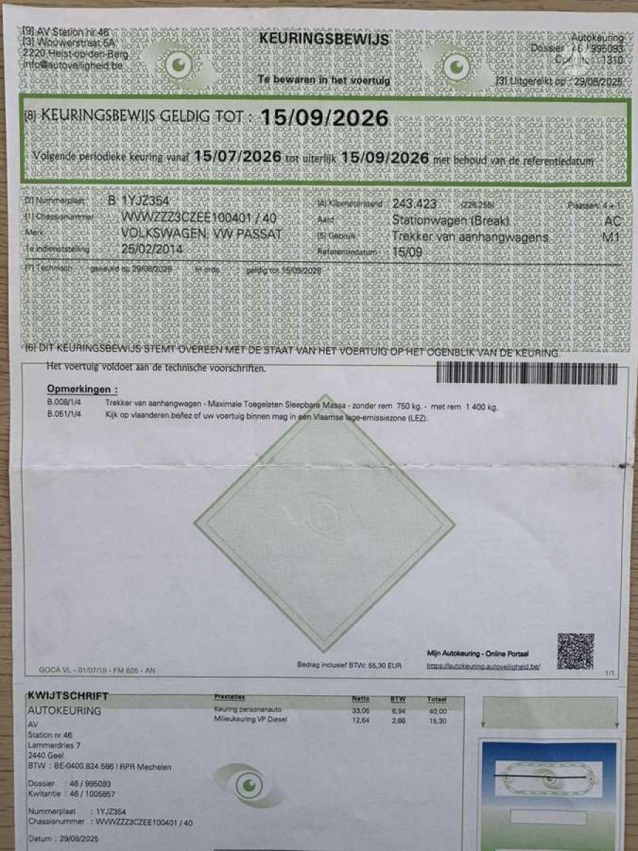 Black Volkswagen Passat 2014 in Vilnius, with an engine capacity of 1.60 L and mileage of 250 thousand km for 6100 €, photo 22 on AUTOMOTO.COM.LV