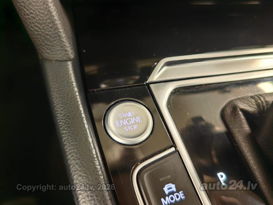 Melns Volkswagen Passat 2014 Viljandi, ar dzinēja tilpumu 2.00 L un nobraukumu 225 tūkst. km par 9490 €, foto 12 vietnē AUTOMOTO.COM.LV