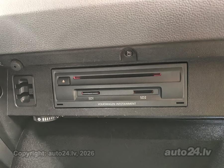 Melns Volkswagen Passat 2014 Viljandi, ar dzinēja tilpumu 2.00 L un nobraukumu 225 tūkst. km par 9490 €, foto 18 vietnē AUTOMOTO.COM.LV